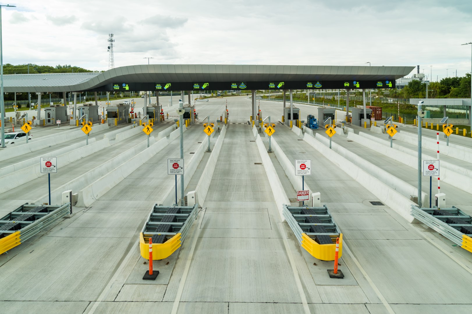 Canadian Port of Entry Progress - October 2025